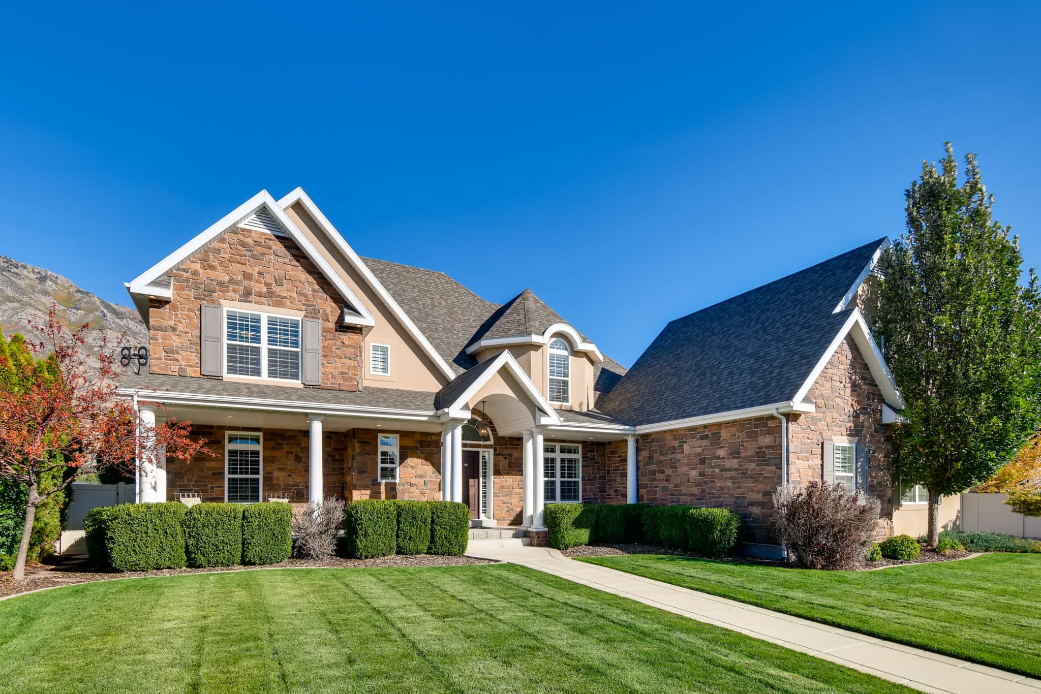 Professional Real Estate Photographers Near Me - Virtuance