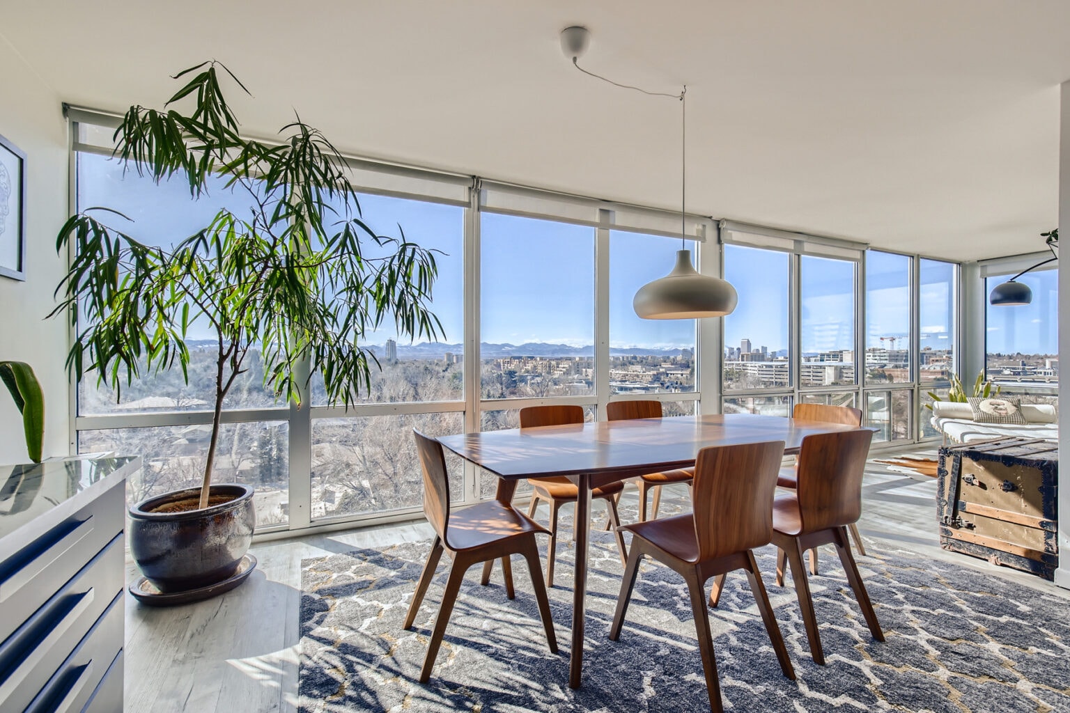 5 Circle Prospecting Real Estate Scripts - Virtuance